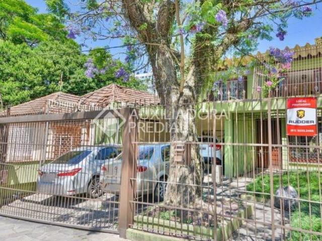 BELO SOBRADO NO BAIRRO SANTANA
