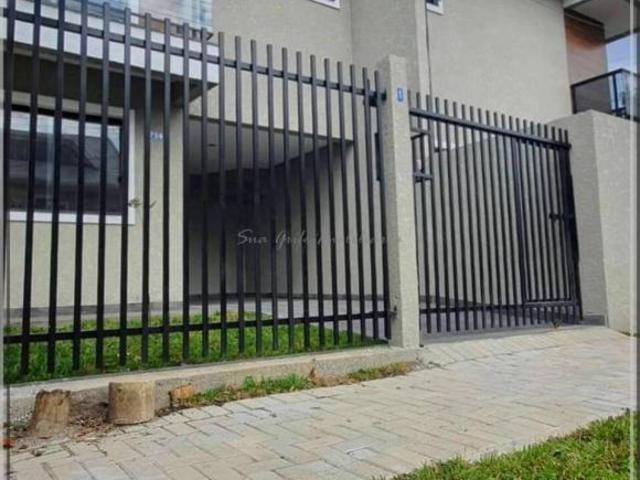 BELO SOBRADO NO SÍTIO CERCADO! IMÓVEL RESIDENCIAL