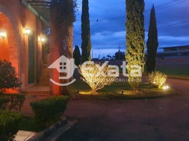 Belo terreno Villa Toscana
