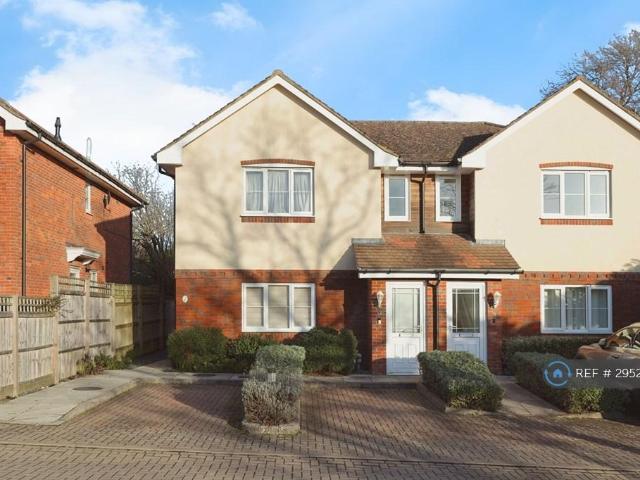 Belsham Close, Chesham, HP5 1 bed maisonette to rent £1,275 pcm £294 pw