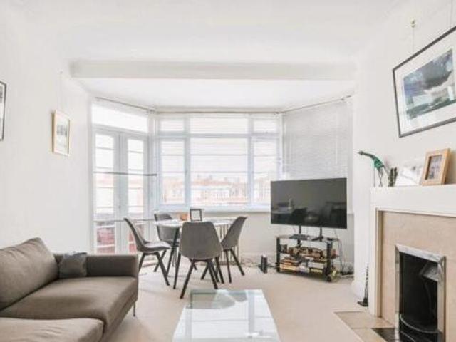 Belsize Avenue, Belsize Park, 1 Bedroom Flat