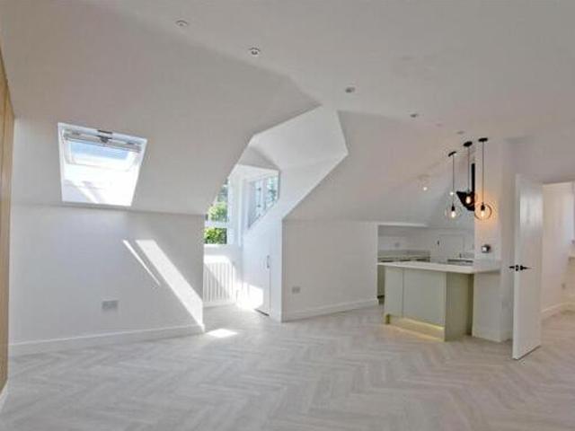 Belsize Avenue, London, 1 Bedroom Apartment