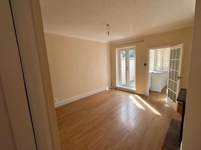 Belsize Avenue, Peterborough