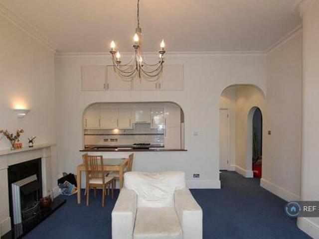 Belsize Park Gardens, London, 2 Bedroom Flat
