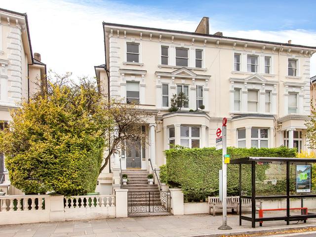 Belsize Park, London NW3, 1 bed flat to rent, £2,448 pcm | PrimeLocation