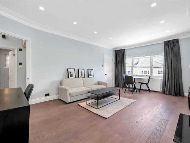 Belsize Park, London NW3, 1 bed flat to rent, £2,600 pcm | PrimeLocation