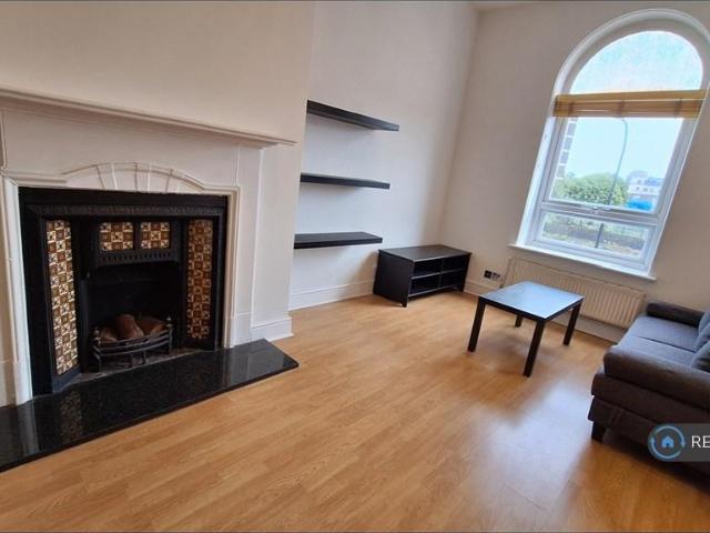 Belsize Road, Kilburn Hampstead, NW6 1 bed flat to rent £1,750 pcm £404 pw