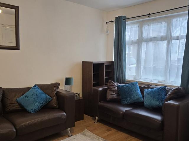 Belsize Road, Harrow, Middlesex HA36Jj HA3, 3 bed property to rent, £2,700 pcm | PrimeLocation