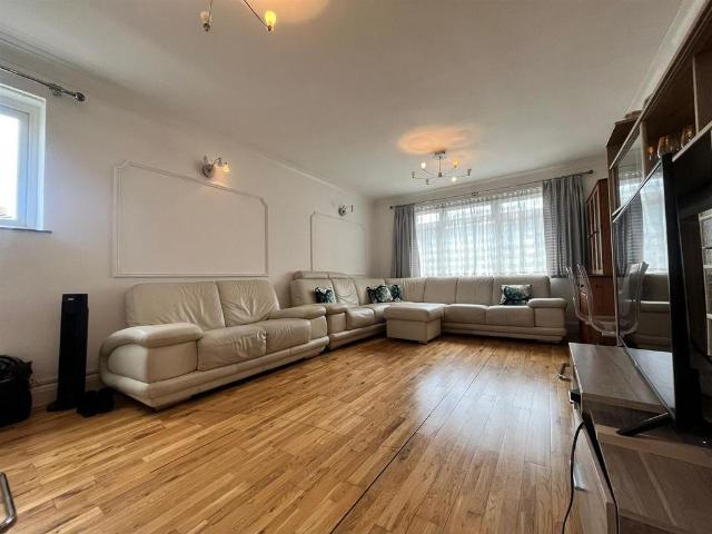 Belsize Road, South Hampstead 2 bed flat to rent £2,200 pcm £508 pw