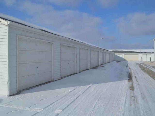 Belsly Blvd Townhomes 3 Bedroom Apartment for Rent at 1200 Belsly Blvd, Moorhead, MN 56560