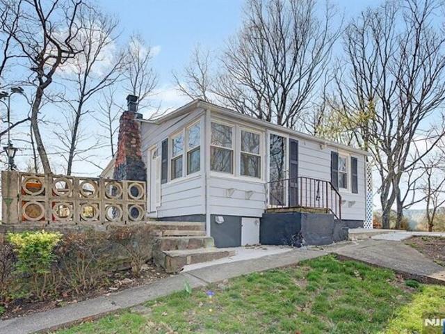 Berton Rd, Boonton Township, Home For Sale