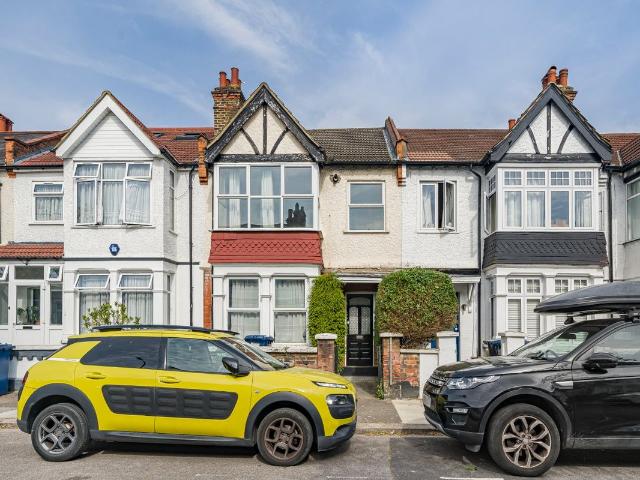 Bertram Road, London NW4, 2 bed flat to rent, £1,750 pcm | PrimeLocation