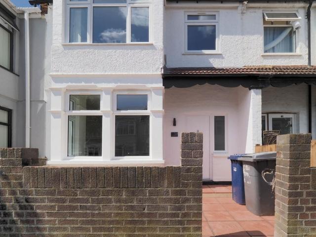 Bertram Road, London NW4, 3 bed property to rent, £2,700 pcm | PrimeLocation