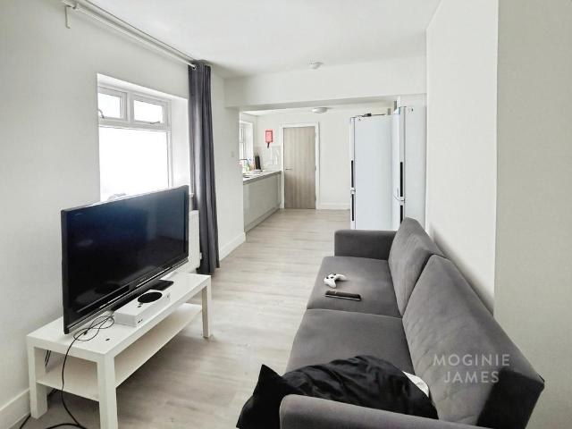 Bertram Street, Cardiff, CF24 5 bed terraced house to rent £2,850 pcm £658 pw