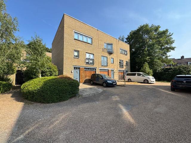 Bertram Way, Norwich NR1, 4 bed town house to rent, £1,850 pcm | PrimeLocation