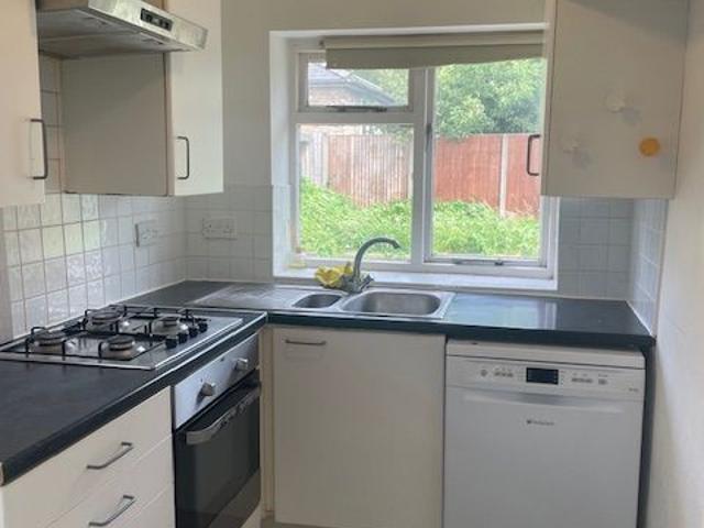 Berverley Garden, Wembley HA9, 2 bed maisonette to rent, £2,100 pcm | PrimeLocation