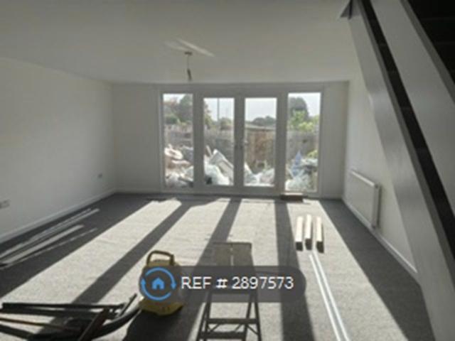 Berwick Drive, Milton Keynes MK3, 3 bed terraced house to rent, £1,495 pcm | PrimeLocation