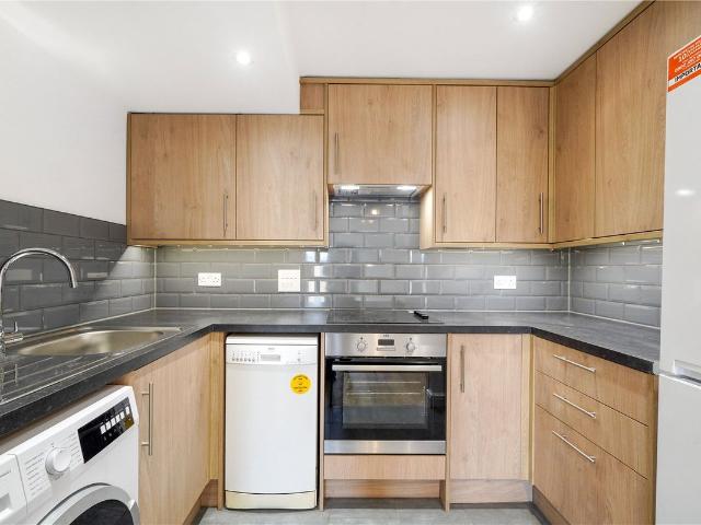 Berberis House, Feltham TW13, 2 bed flat to rent, £1,695 pcm | PrimeLocation