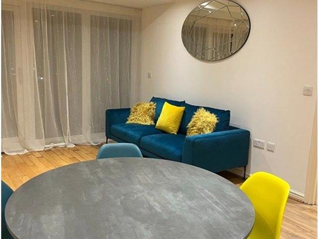 Berberis House, Feltham TW13, 2 bed flat to rent, £2,050 pcm | PrimeLocation