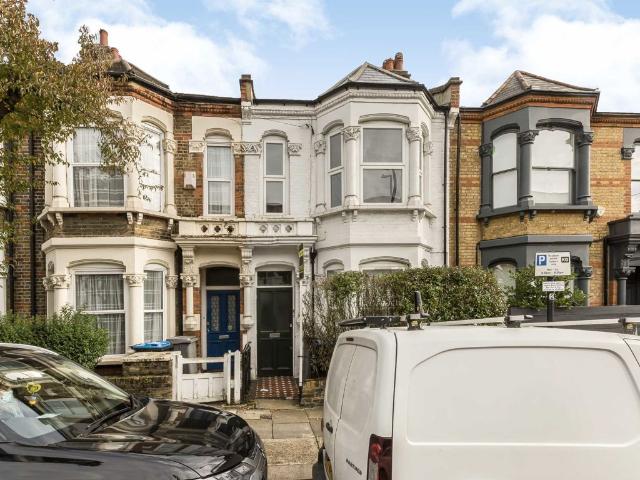 Berens Road, Kensal Green NW10, 2 bed flat to rent, £1,998 pcm | PrimeLocation