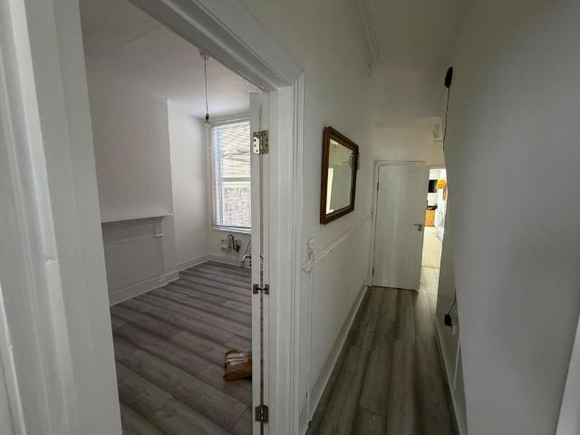 Berens Road, London NW10 1 bed flat to rent £2,000 pcm £462 pw
