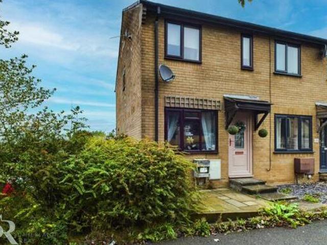 Beresford Avenue, Chapel en le frith, 2 Bedroom Terraced