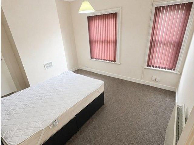 Beresford St, Stoke On Trent ST4, 4 bed terraced house to rent, £895 pcm | PrimeLocation