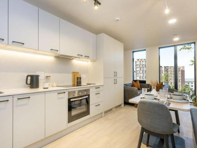 Beresford Street, London SE18 Studio to rent £2,080 pcm £480 pw