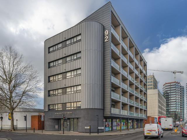 Beresford Street, London SE18, 2 bed flat to rent, £2,295 pcm | PrimeLocation