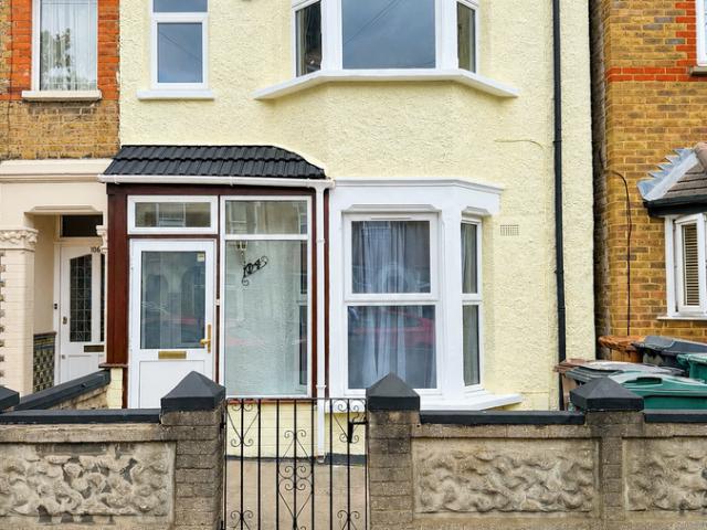 Beresford Road, Walthamstow E17, 3 bed semi detached house to rent, £2,800 pcm | PrimeLocation
