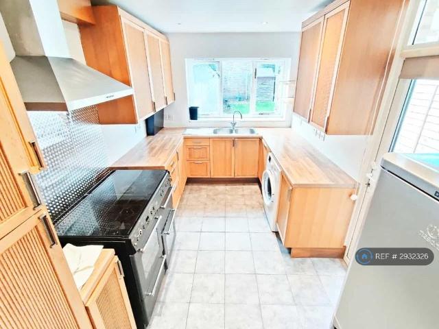 Beresford Road, New Malden, KT3 3 bed semi detached house to rent £2,059 pcm £475 pw