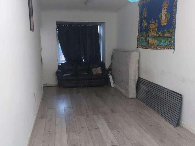 Beresford Road, Southall, UB1
