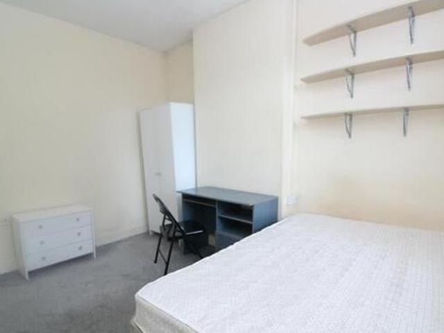 Beresford Road, Splott, 4 Bedroom House