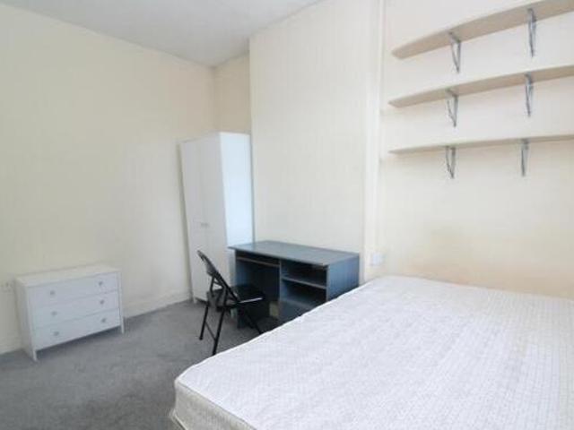 Beresford Road, Splott, 4 Bedroom House