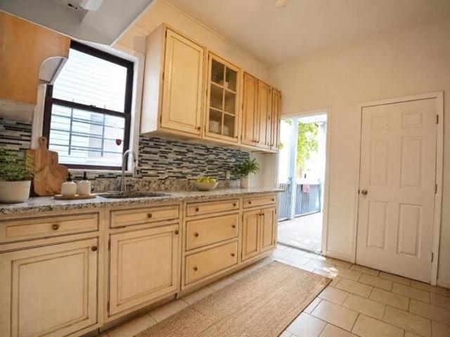 Bergen Ave, Jersey City, Home For Sale