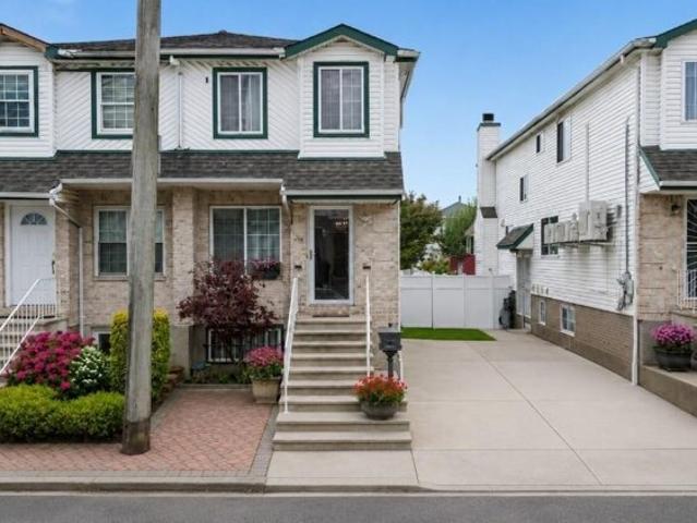 Bergen Beach Pl, Brooklyn, Home For Sale
