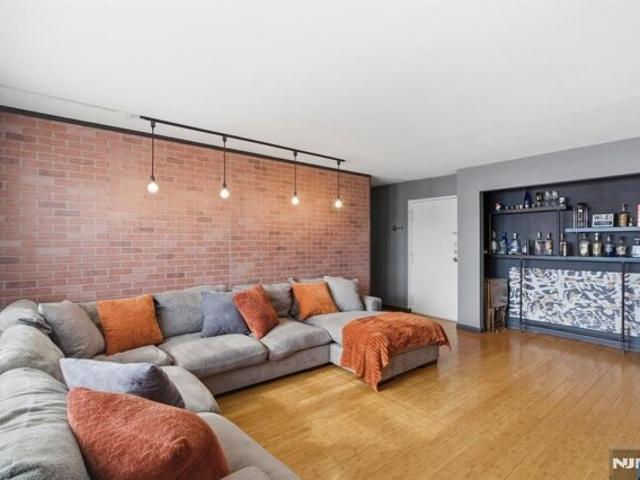Bergen Tpke Apt G, Ridgefield Park, Property For Sale