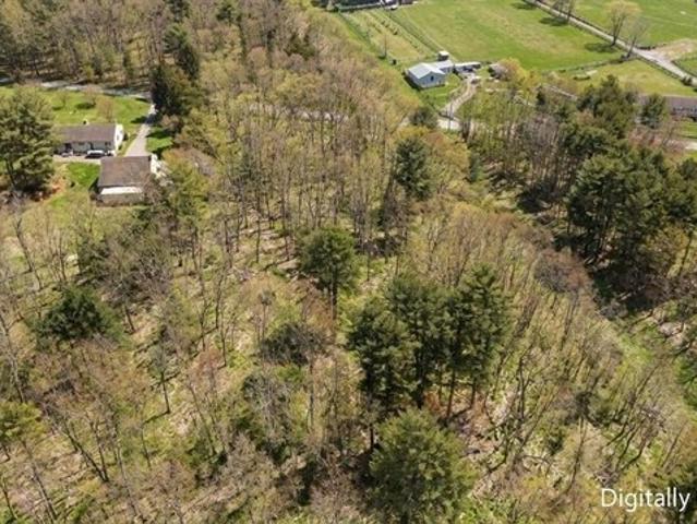 Bergeron Ln, Dartmouth, MA 02747