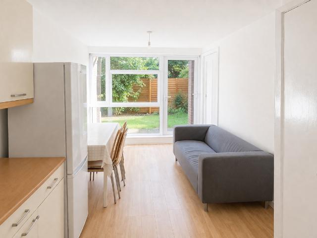 Berkeley Walk, Finsbury Park, London N7, 4 bed flat to rent, £3,950 pcm | PrimeLocation