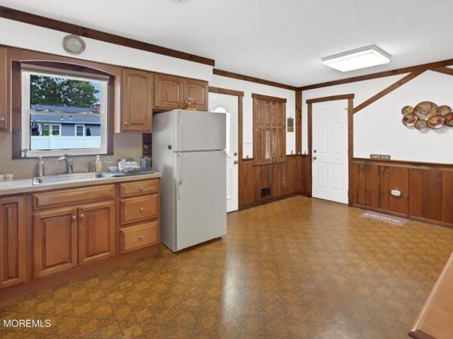 Berkeley Ave, Beachwood, Home For Sale