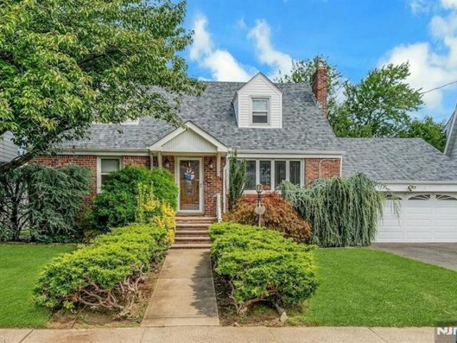 Berkeley Ave, Belleville, Home For Sale