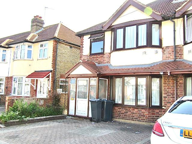 Berkeley Avenue, Hounslow TW4, 4 bed semi detached house to rent, £2,495 pcm | PrimeLocation