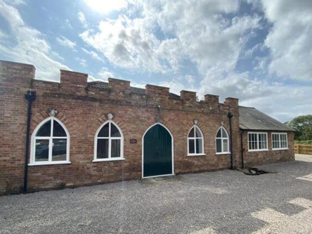 Berkeley Castle Estate Yard, Office For Rent