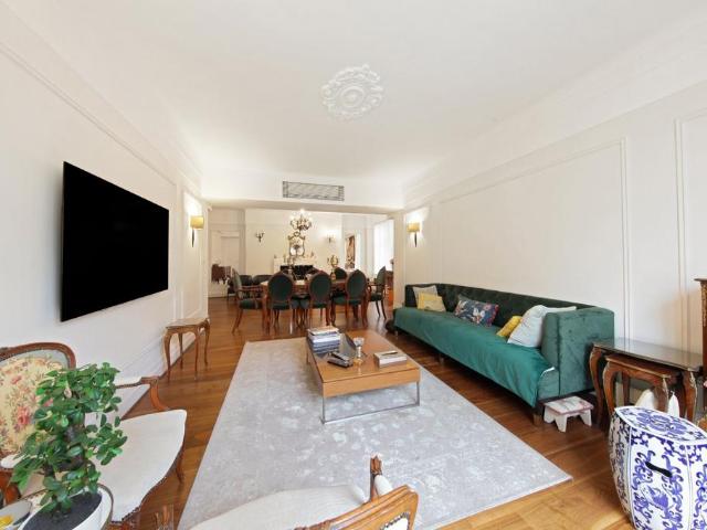 Berkeley Court, Marylebone Road. 4 bed flat to rent £8,000 pcm £1,846 pw