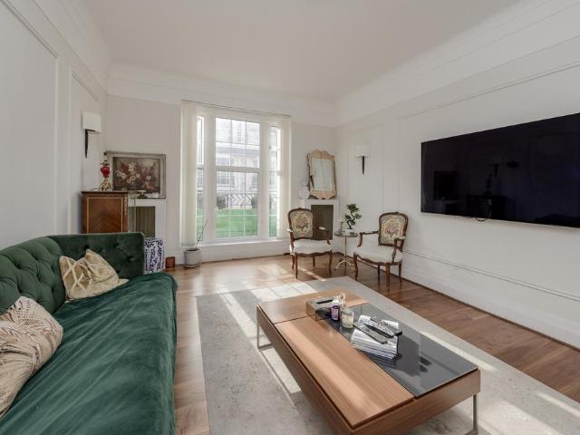 Berkeley Court, Marylebone Road, NW1 4 bed flat to rent £8,000 pcm £1,846 pw