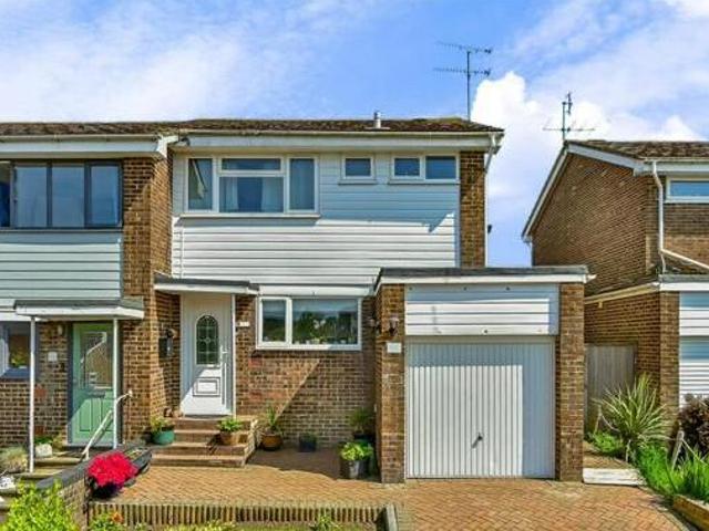 Berkeley Close, Dunkirk, 3 Bedroom Semi detached