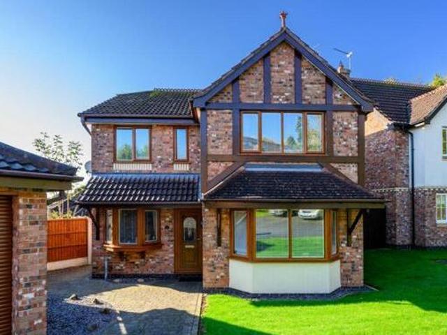 Berkeley Close, Priorslee, 4 Bedroom Detached