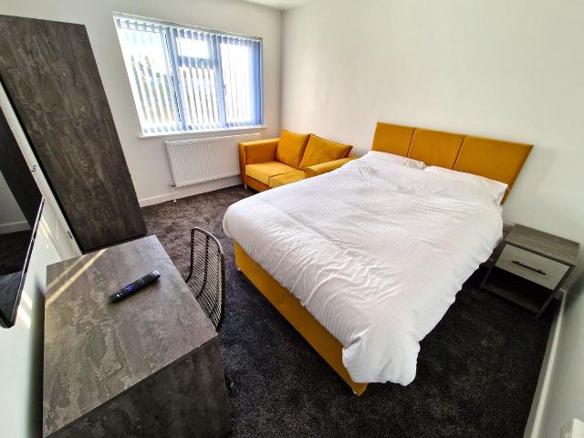 Berkeley Crescent, Dartford DA1, Room to rent, £850 pcm | PrimeLocation