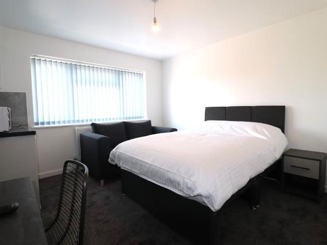 Berkeley Crescent, Dartford DA1, Room to rent, £900 pcm | PrimeLocation