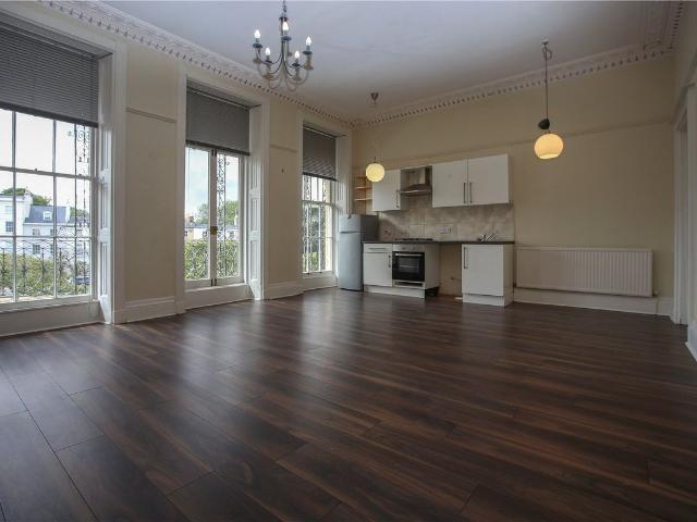 Berkeley Place, Cheltenham, Glos GL52, 1 bed flat to rent, £950 pcm | PrimeLocation